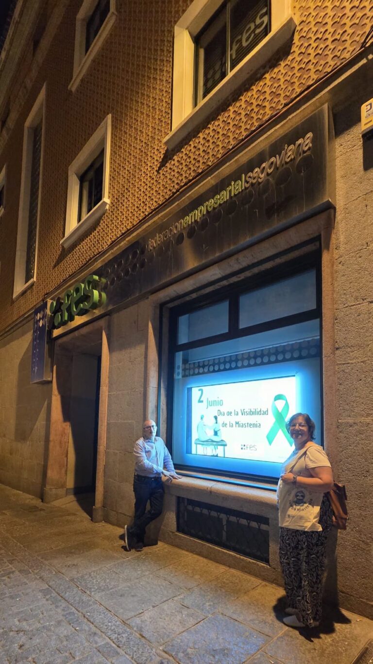 Segovia se ilumina de verde para dar visibilidad a la miastenia ...